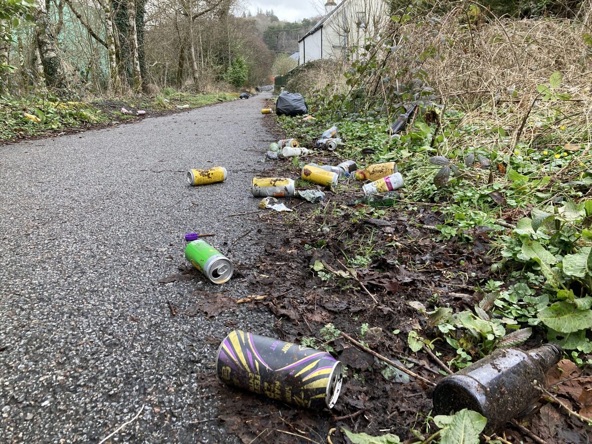 West Coast Today - News - Picking up Oban's litter a 'thankless task'