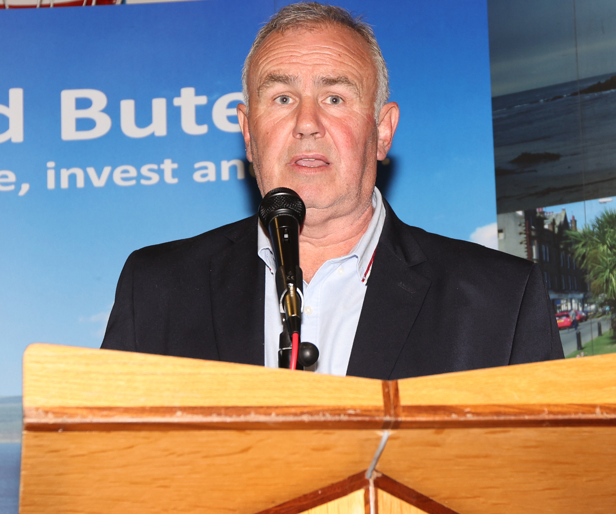 West Coast Today - News - Former Lib Dem leader Robin Currie returns ...