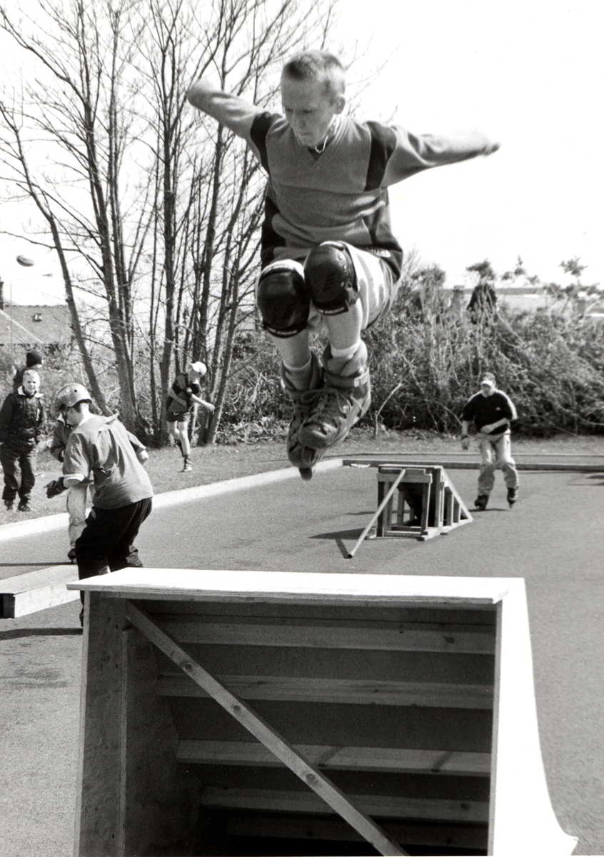 West Coast Today - Media Library - 01B17twe01jpg