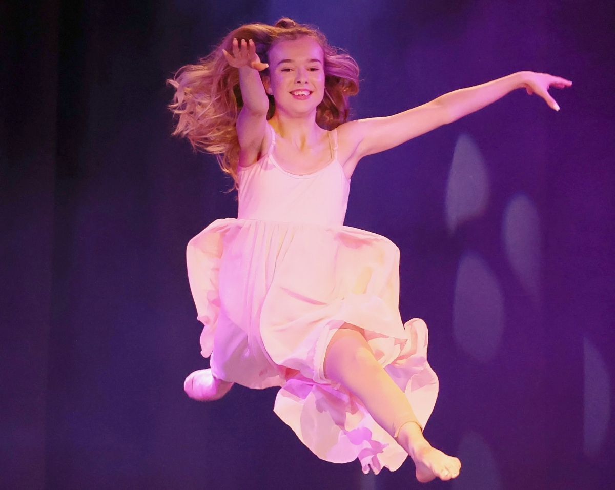 West Coast Today - Media Library - Erin Farrelly dancing Passacaglia