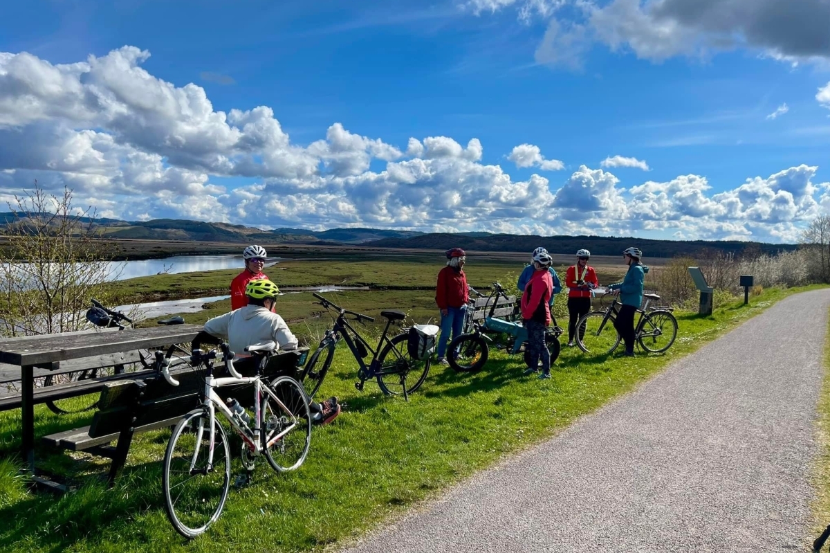 West Coast Today - Sport - Cycling is a breeze with new women's group