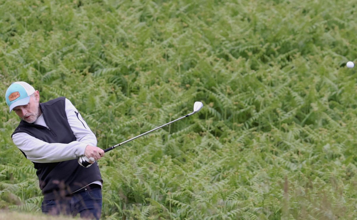 West Coast Today - Sport - £4,500 boost for Dove Centre from Gordon and ...