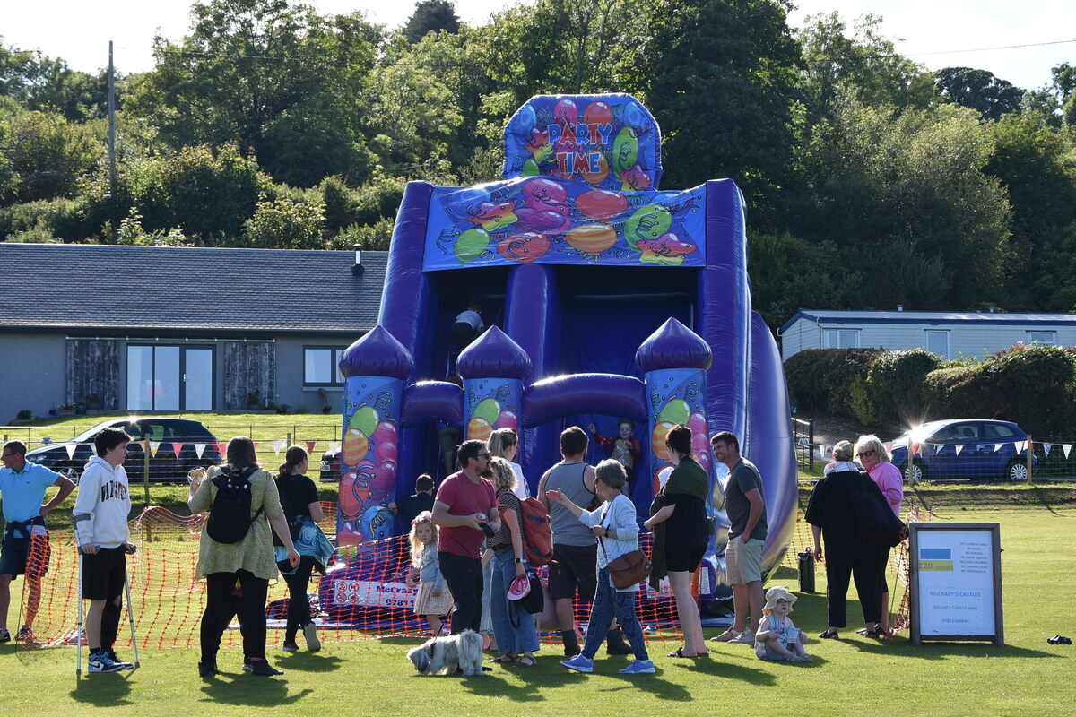 West Coast Today - Leisure - Whiting Bay makes a weekend of village ...