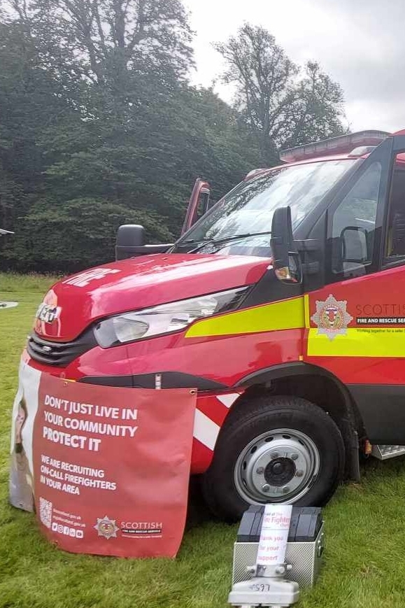 West Coast Today - News - Islay lifeboat day raises funds for emergency ...