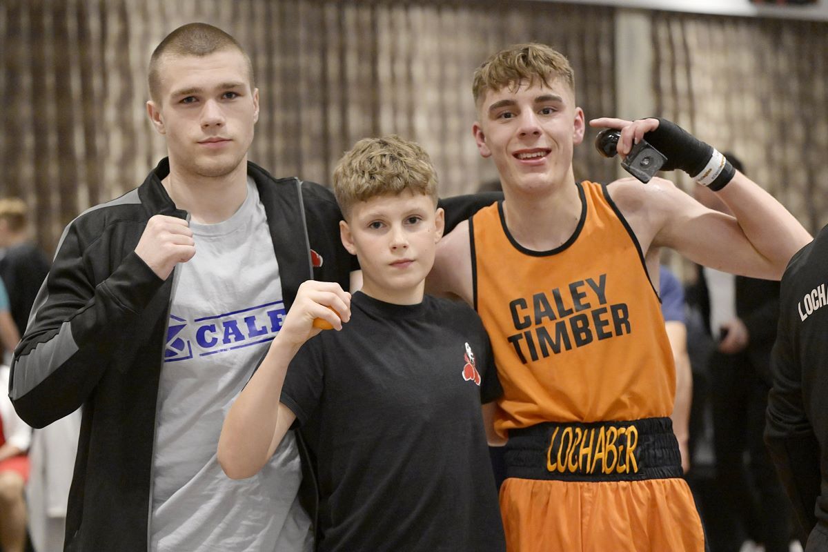 West Coast Today - Sport - Phoenix fighters box clever at Inverness show