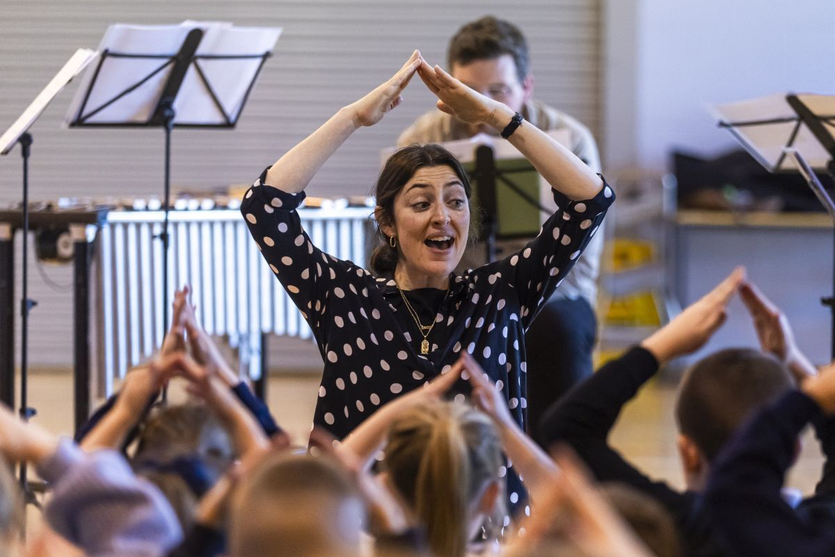 West Coast Today - Leisure - BBC orchestra has a ball in Oban