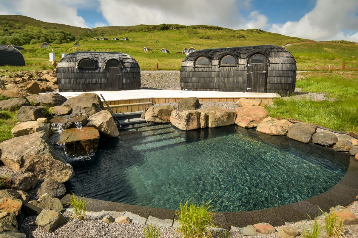 West Coast Today - News - King's honour for luxury hotel group