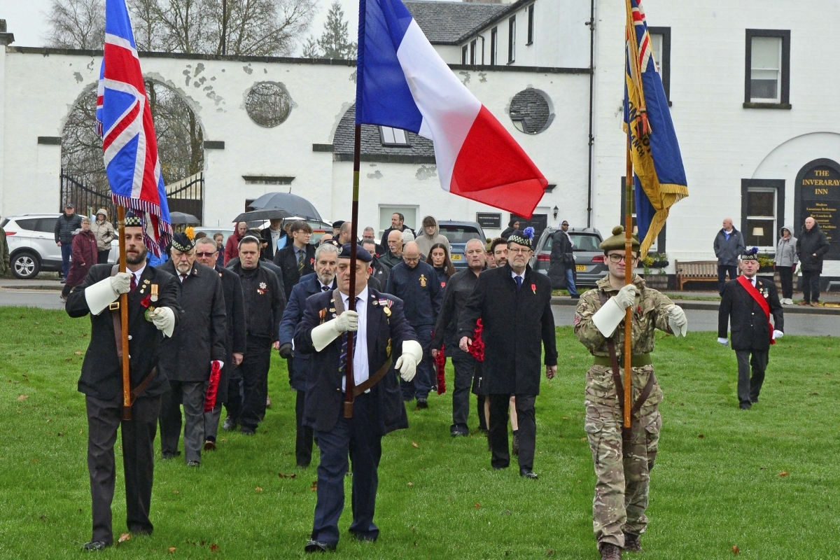 West Coast Today - News - Mid Argyll pays its respects on Remembrance Day