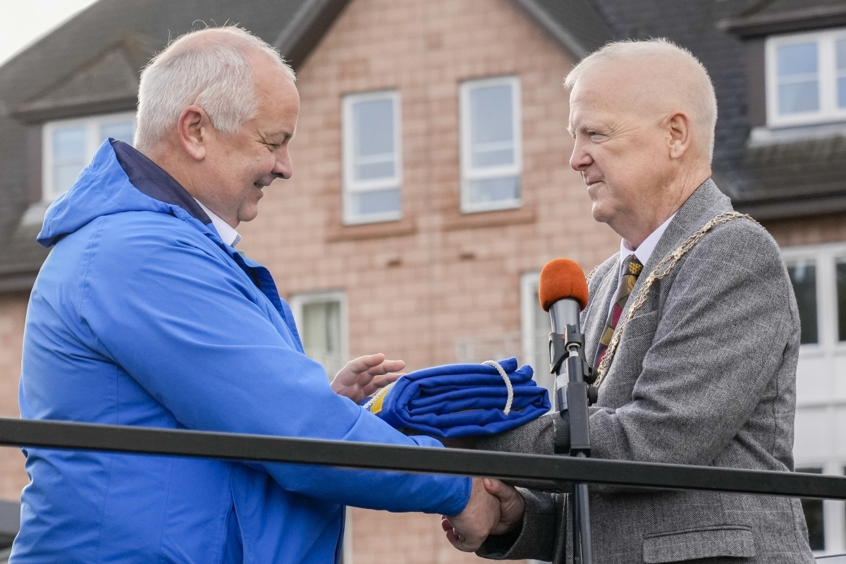 West Coast Today - Media Library - Handover of Mod flag from Oban to ...