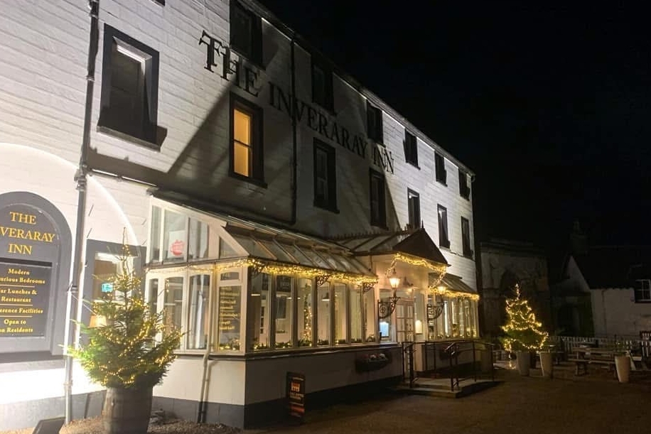 West Coast Today - News - Inveraray celebrates its Christmas lights ...