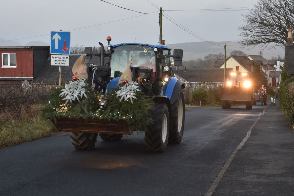 West Coast Today - Leisure - Farmers brave wild weather for Tractor Run ...