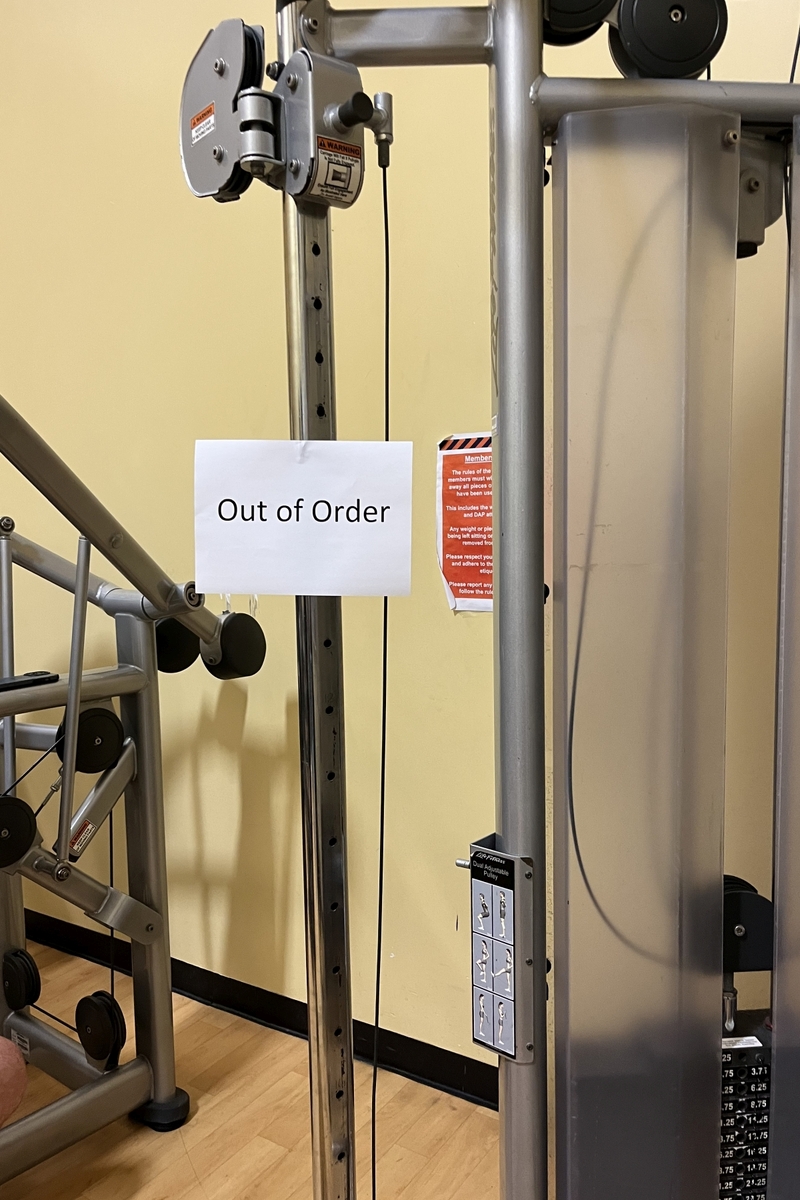 West Coast Today - News - Gym weights machine fails while being used