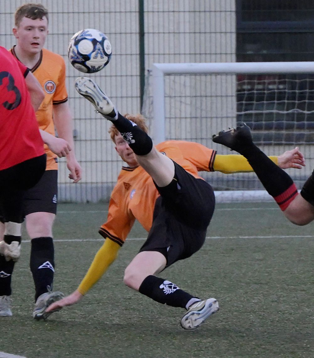 West Coast Today - Sport - Fort leave nothing in reserve in West ...