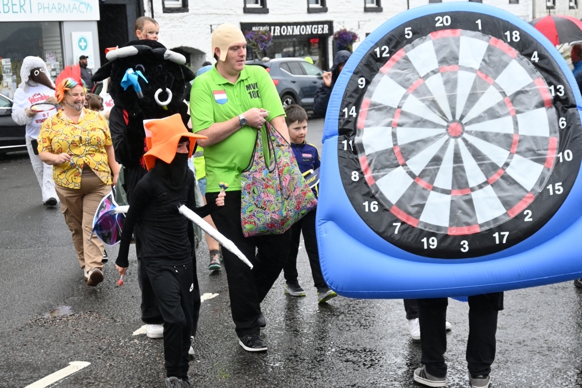 West Coast Today - Leisure - Tarbert’s sporting stars shine on a braw ...