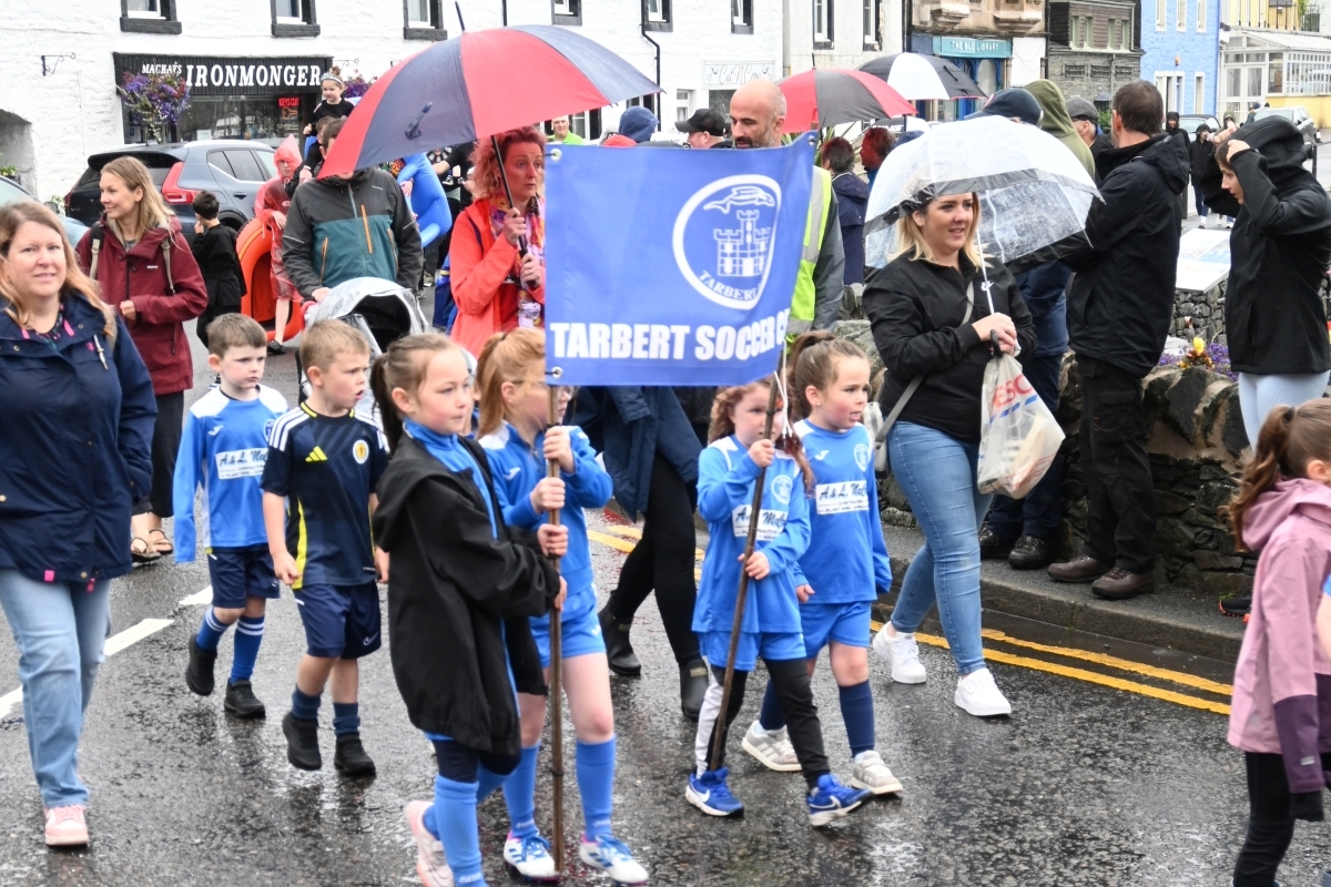 West Coast Today - Leisure - Tarbert’s sporting stars shine on a braw ...