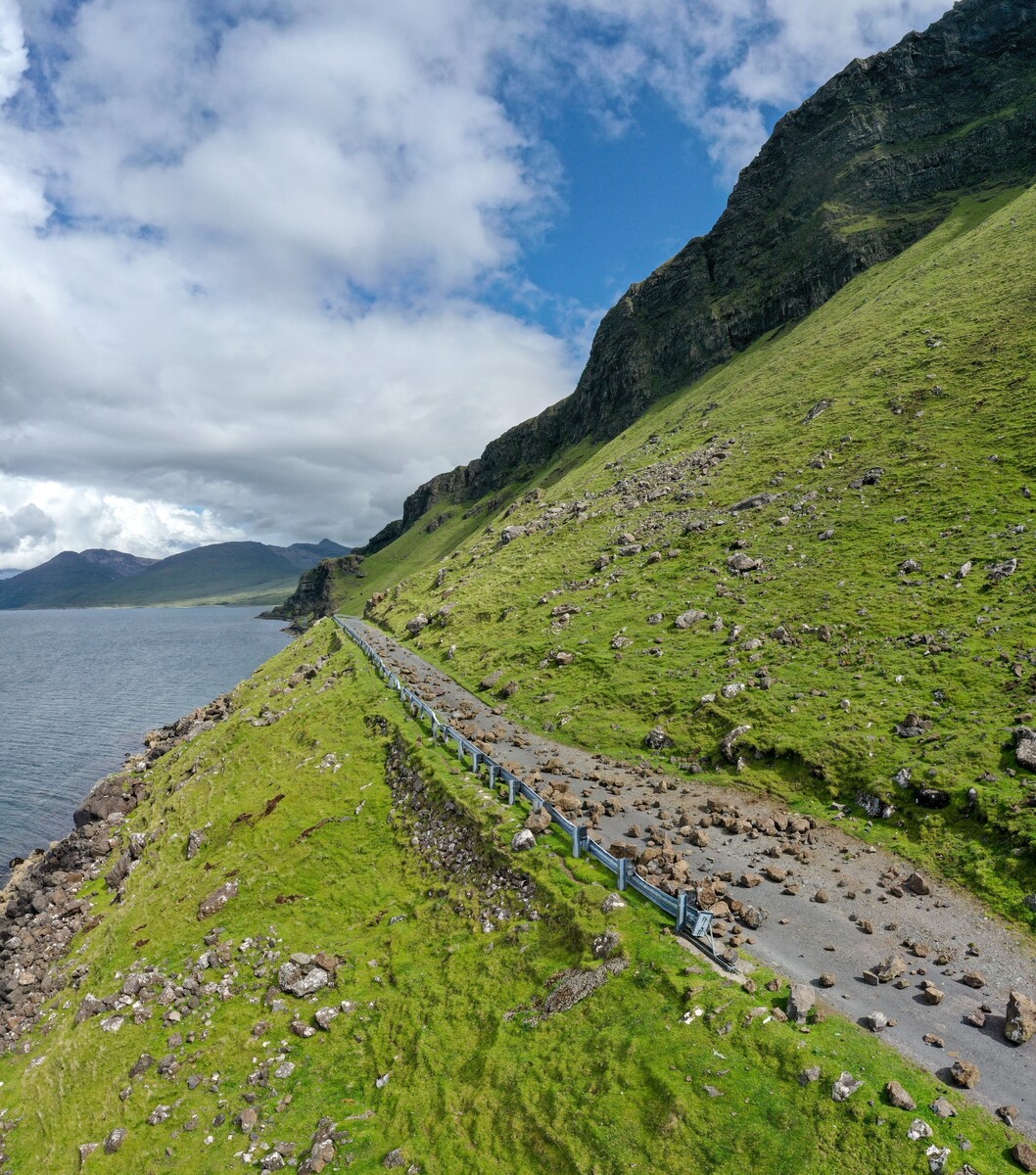 West Coast Today - News - Rockslide fears to keep Mull road closed for ...