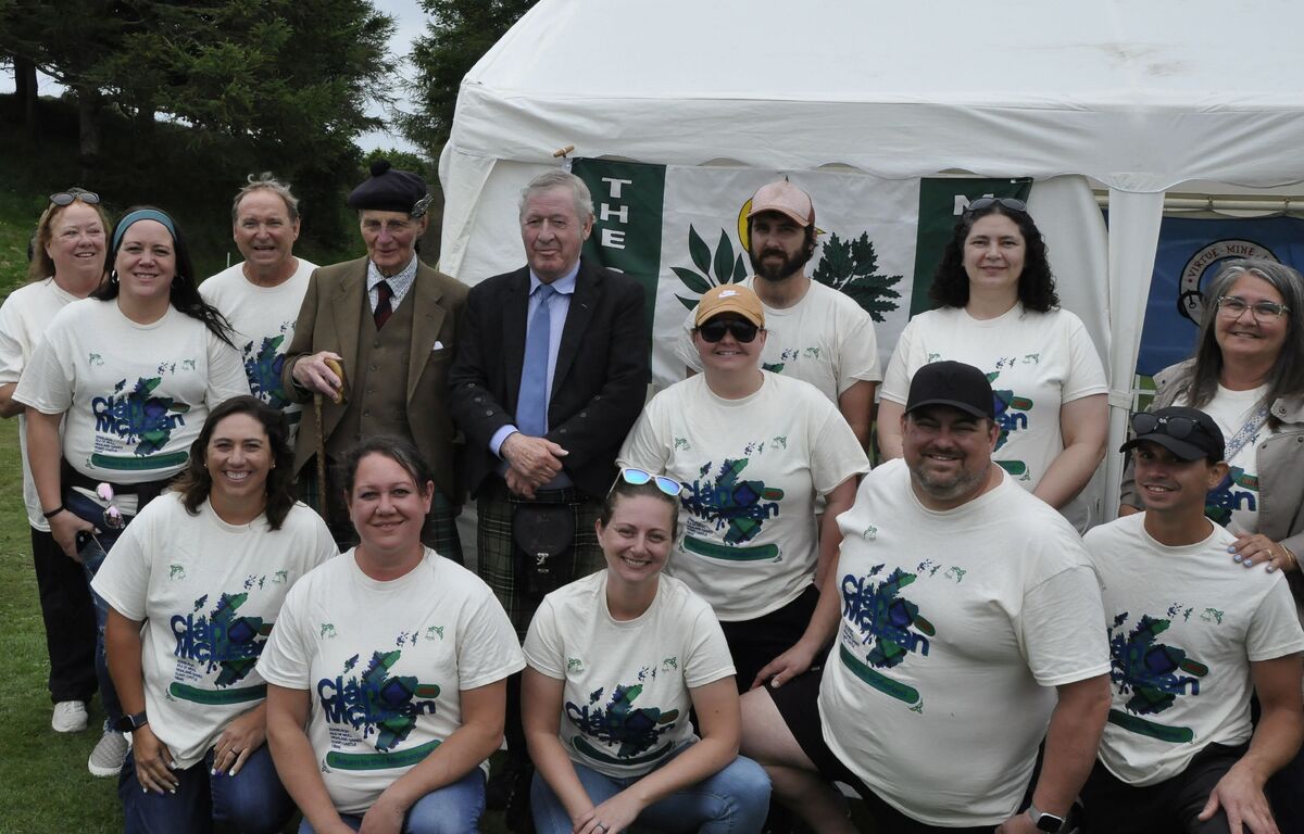 West Coast Today - News - Crowd takes the crown at Mull Highland Games
