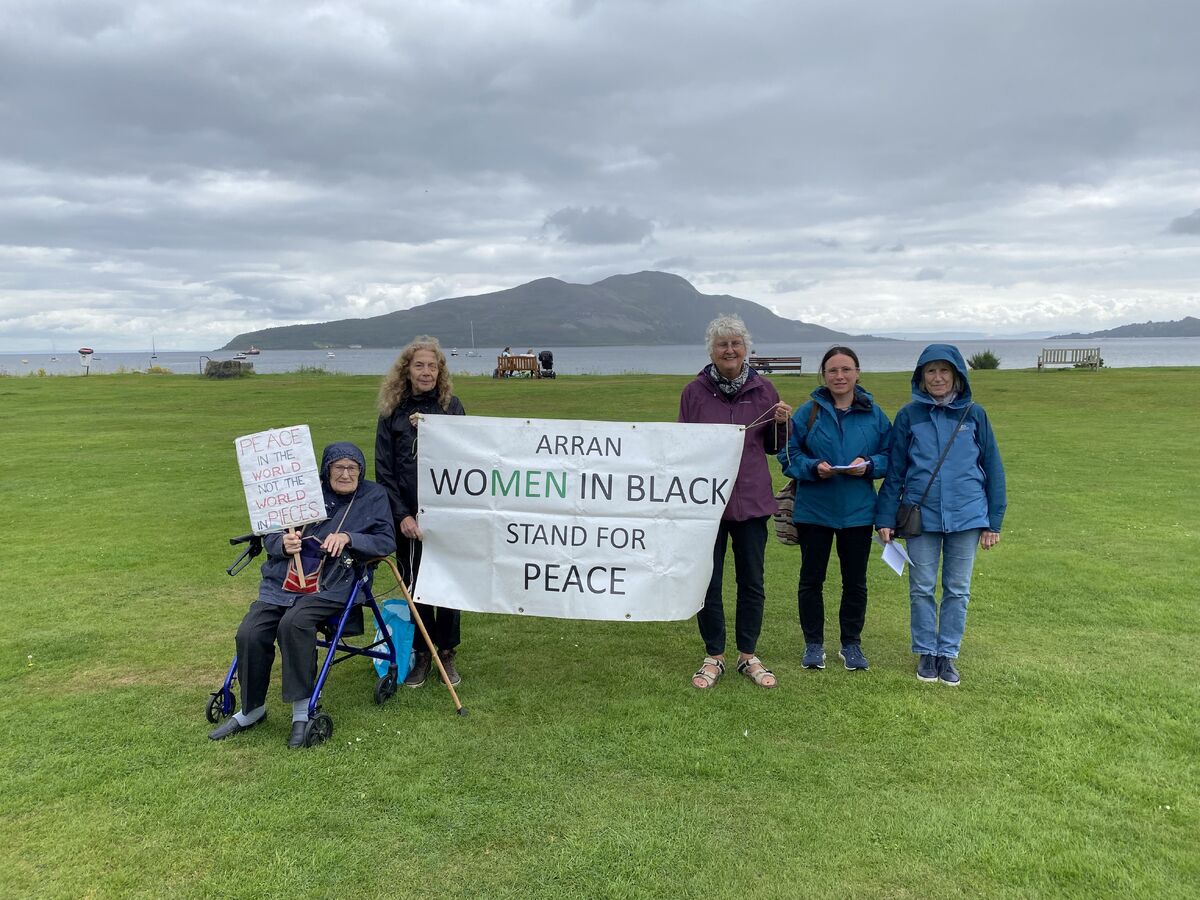 West Coast Today - News - Women in Black call for peace