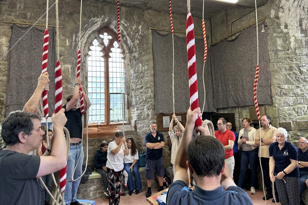 West Coast Today - Leisure - Ringing endorsement for Inveraray bell tower