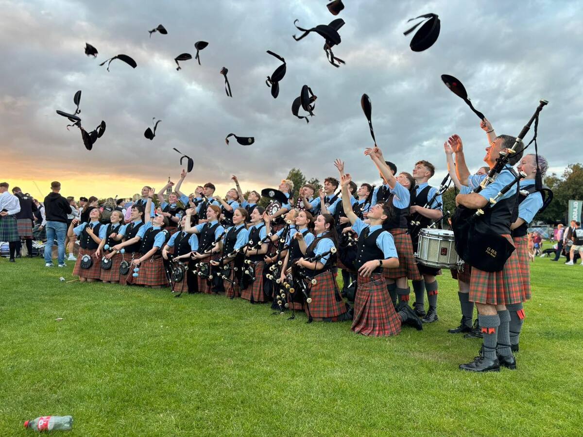 West Coast Today - News - Oban High School Pipe Band celebrate Champion ...