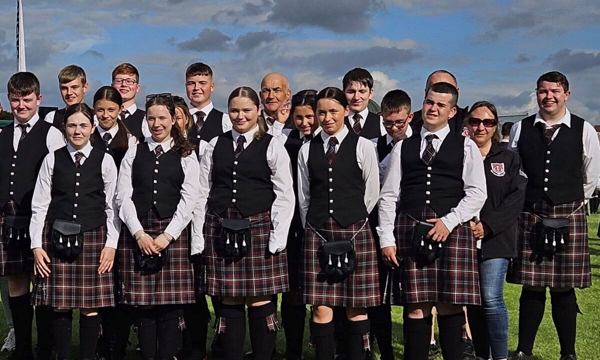 West Coast Today - News - Western Isles pipe band strikes the right ...