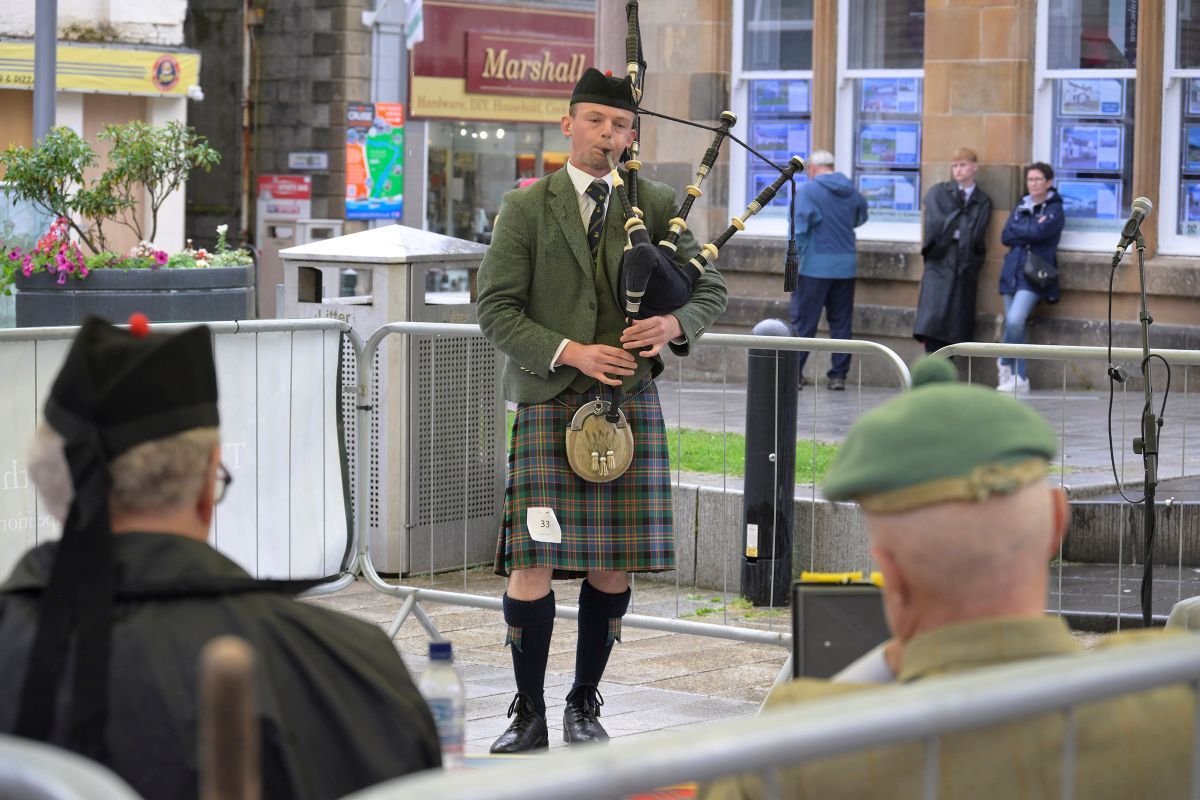 West Coast Today - News - Pipers hit the right notes at Lochaber ...