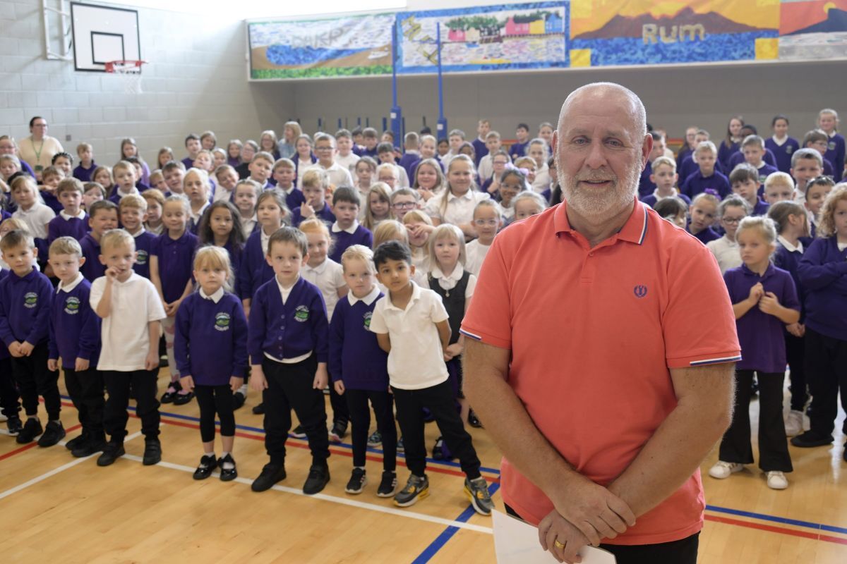 West Coast Today - All Content - WCT - Lundavra pupils bid a fond farewell to long-serving teacher