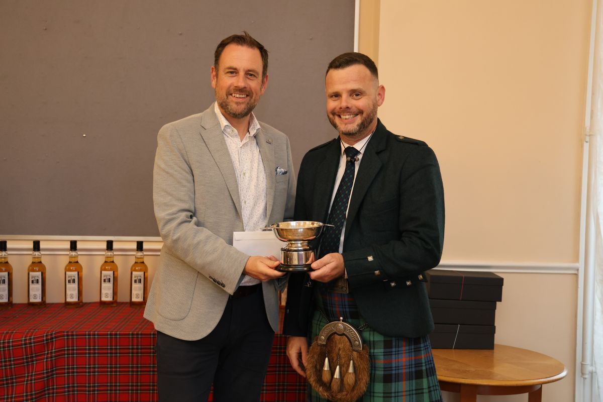 West Coast Today - News - Triumph for piper Alasdair Henderson at ...