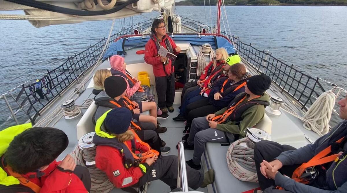 West Coast Today - Sport - Young sailors test skills at sea
