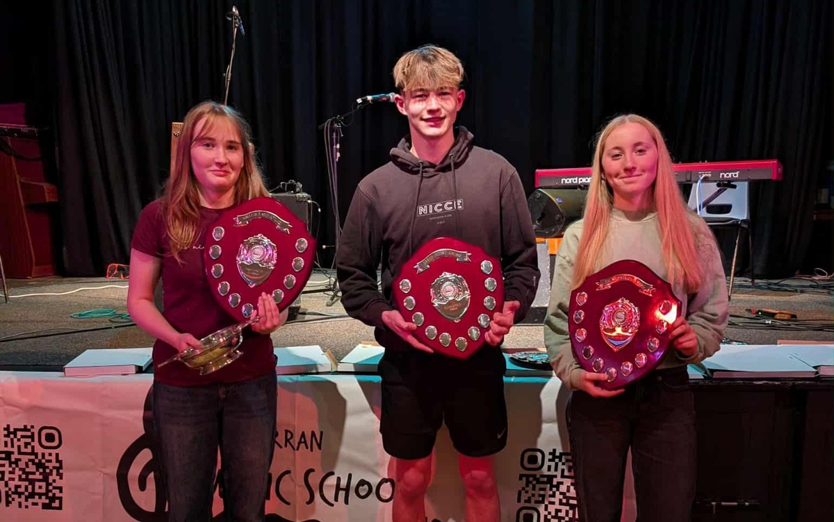 West Coast Today - Media Library - Senior pupils who got top marks for ...