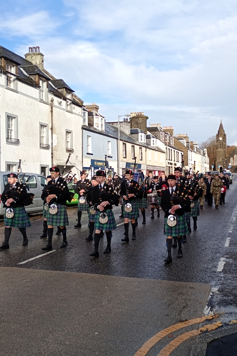 West Coast Today - News - Lochgilphead pauses to remember the fallen