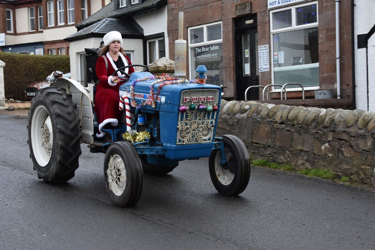 West Coast Today - News - Tremendous turnout for Tina’s Tractor Run
