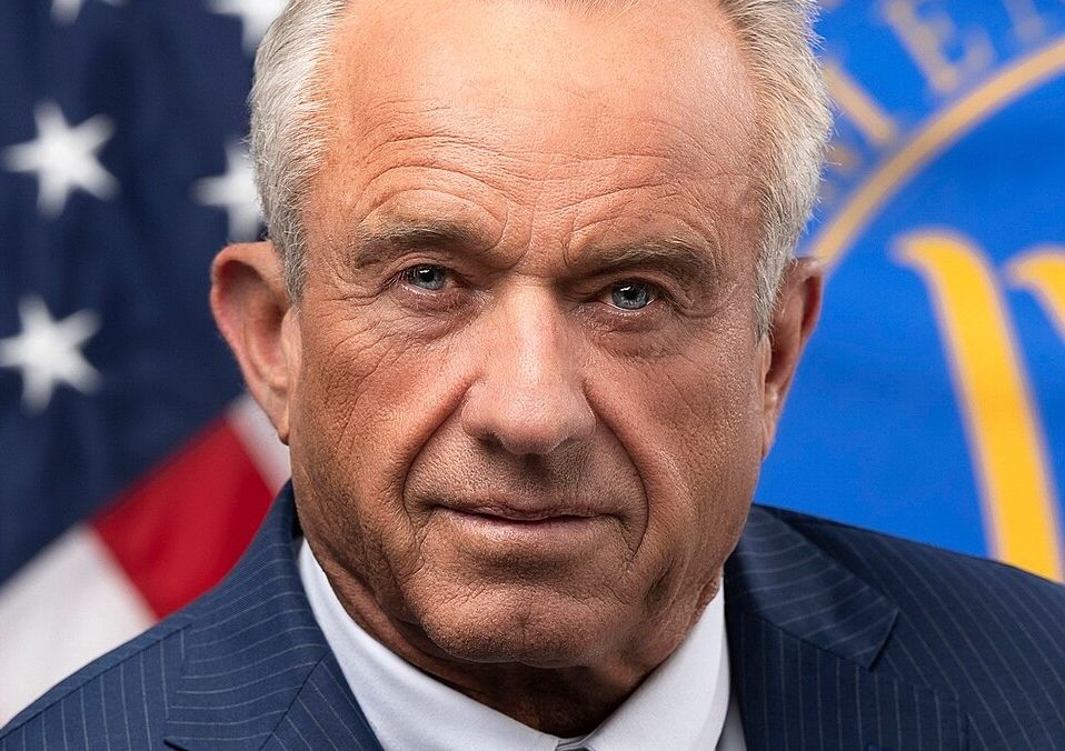 Fish Farmer - News - Kennedy urges Americans to eat more salmon