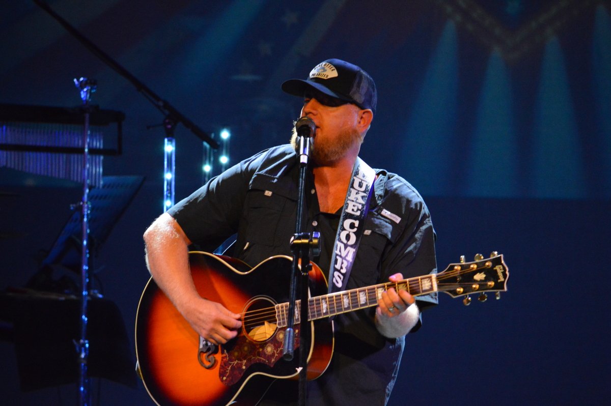 West Coast Today - All Content - WCT - West End Country Sensation Heads ...