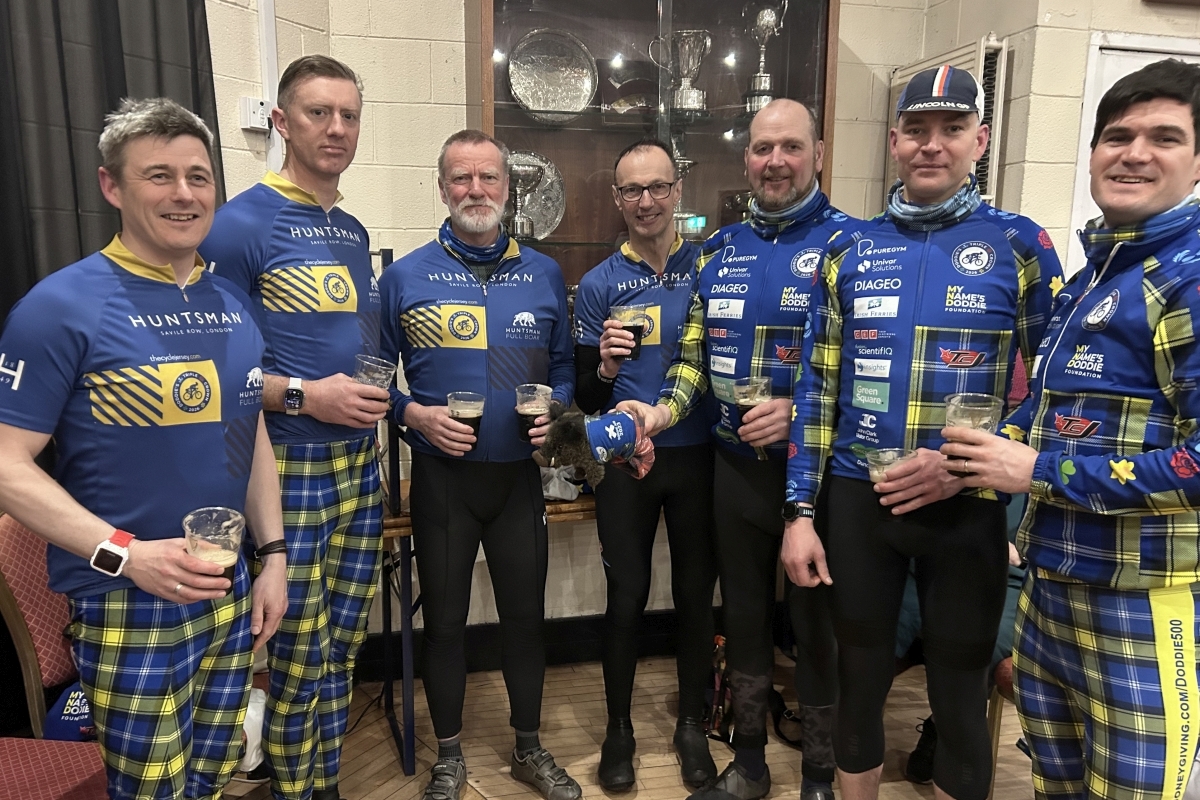 West Coast Today - Media Library - The Dunadd to Dublin cyclists enjoy ...