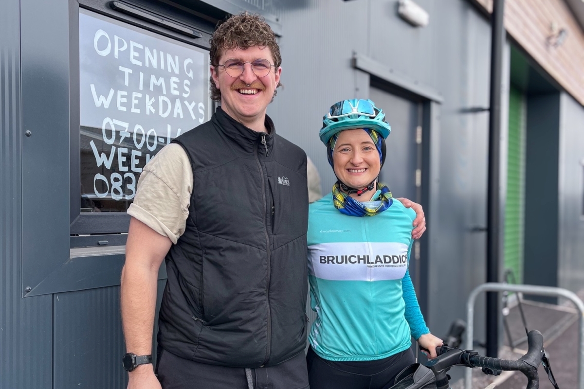 West Coast Today - Media Library - Katie catches up with Fixfire owner ...