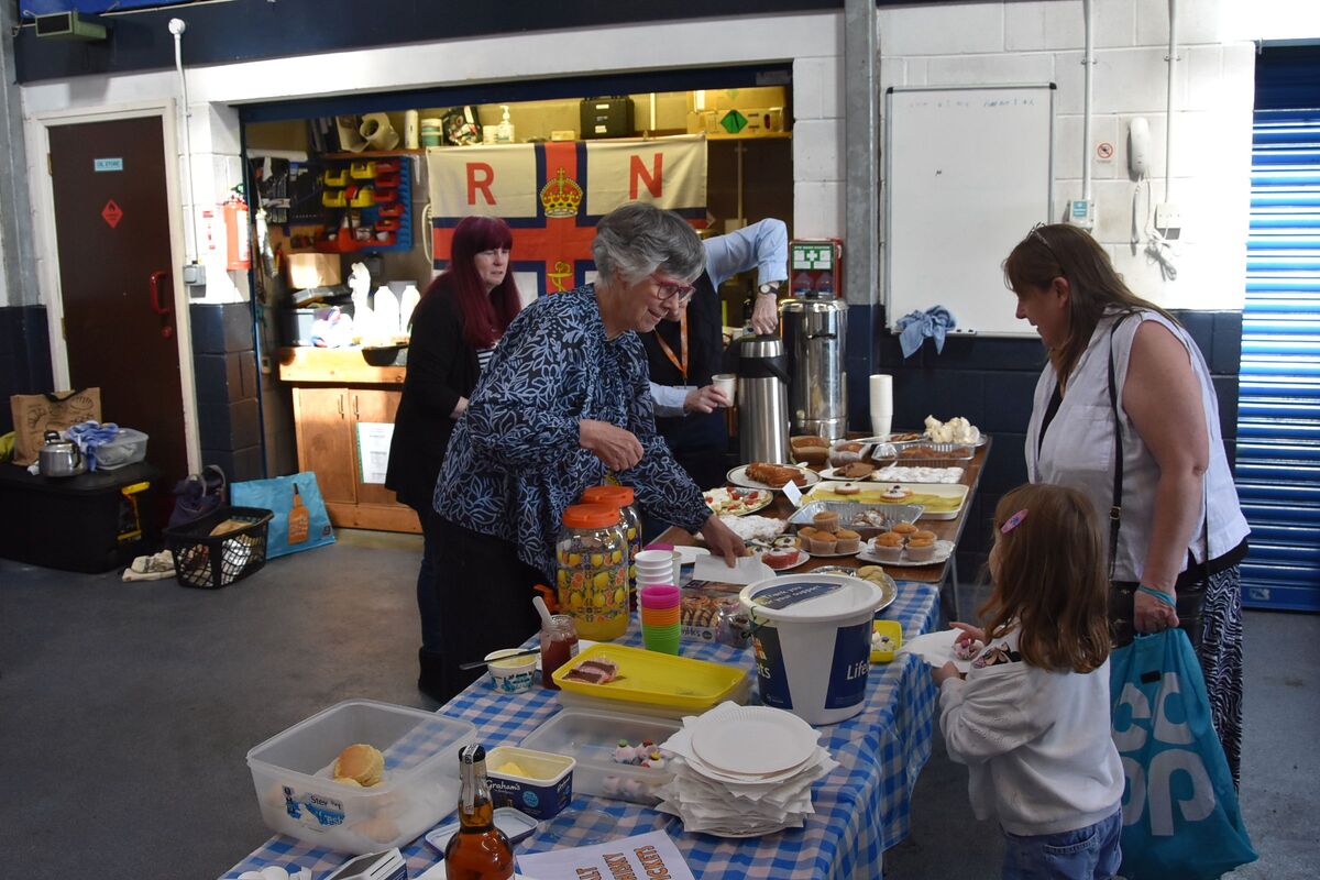 West Coast Today - Leisure - Fundraising success at RNLI coffee morning