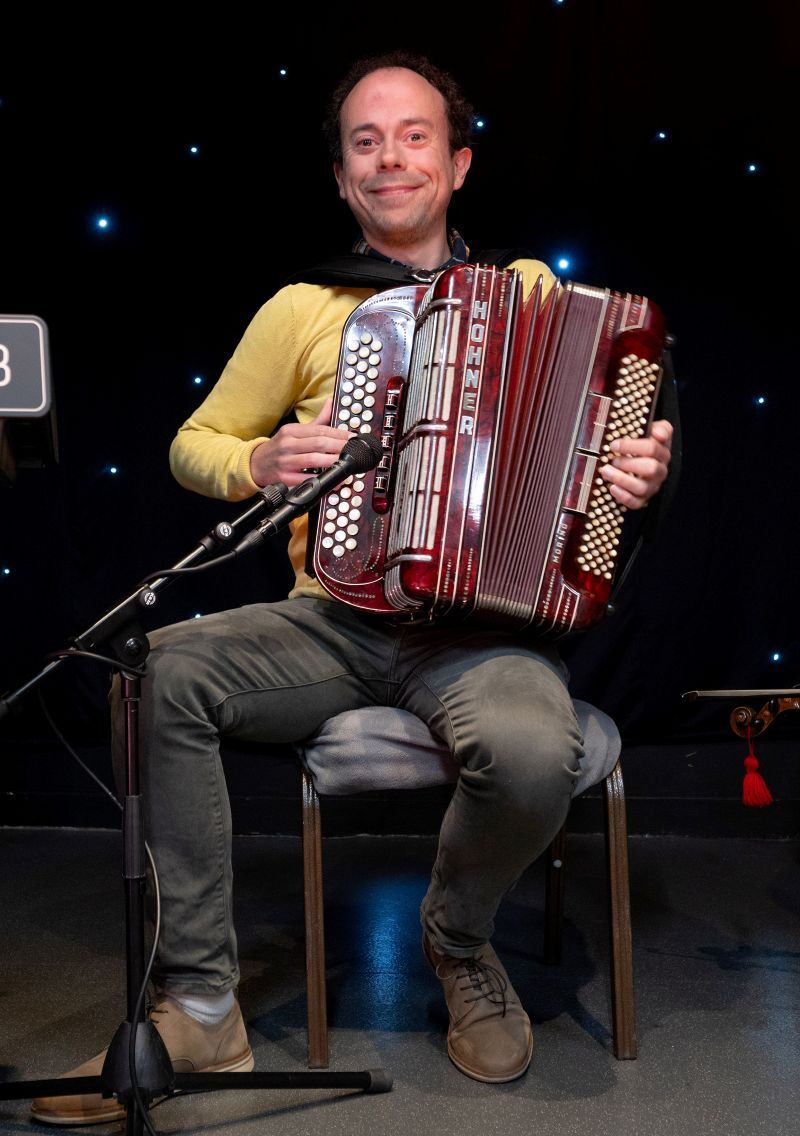 West Coast Today - Leisure - Fundraiser hits all the right notes for ...