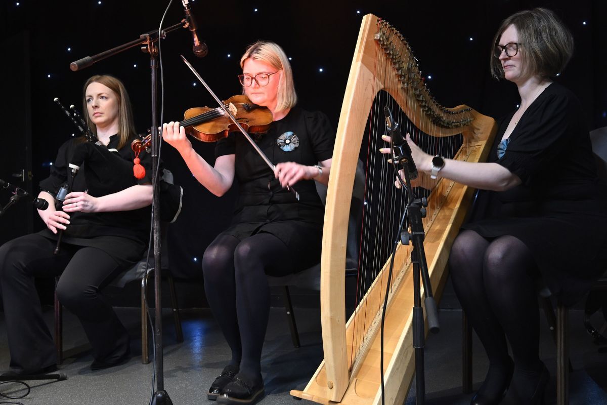 West Coast Today - Leisure - Fundraiser hits all the right notes for ...